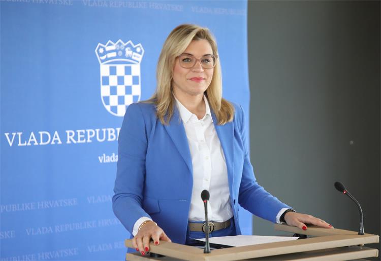 Vlada Republike Hrvatske - Brnjac za HTV: Strategija Hrvatske je biti održiva turistička destinacija